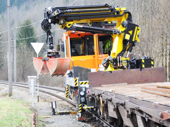 Dizalice za održavanje željeznica – Palfinger BH